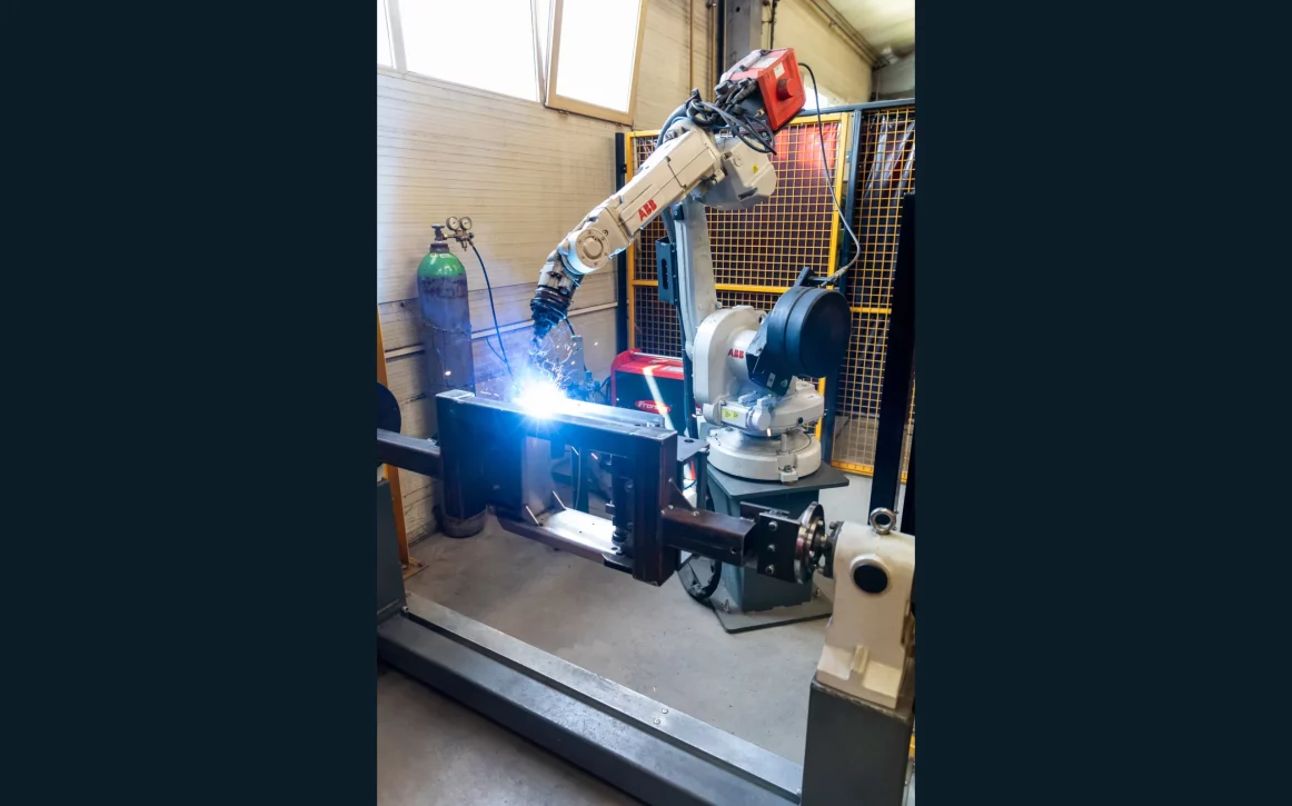 Helvécia - Technocar-MC-2003 Kft